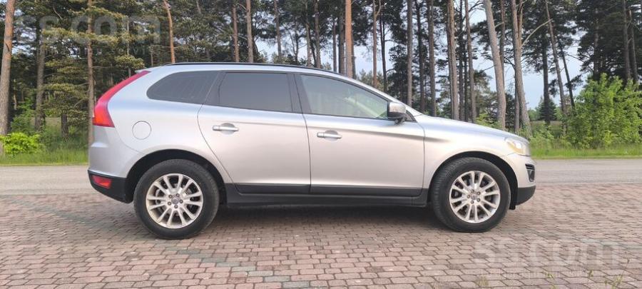 Volvo XC60 2009 Ventspils, ar dzinēja tilpumu 2.40 L un nobraukumu 239 tūkst. km par 9200 €, foto 2 vietnē AUTOMOTO.COM.LV
