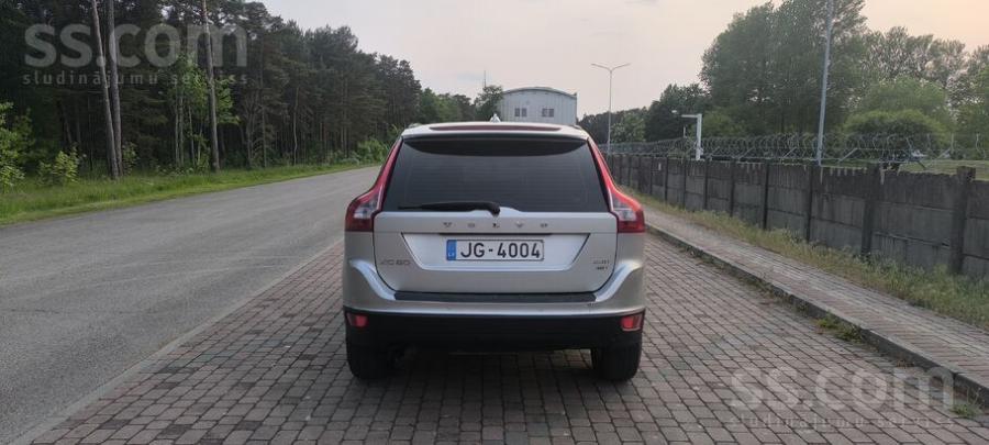 Volvo XC60 2009 Ventspils, ar dzinēja tilpumu 2.40 L un nobraukumu 239 tūkst. km par 9200 €, foto 3 vietnē AUTOMOTO.COM.LV