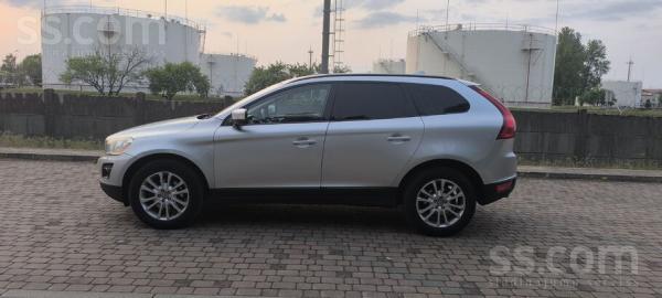 Volvo XC60 2009 Ventspils, ar dzinēja tilpumu 2.40 L un nobraukumu 239 tūkst. km par 9200 €, foto 4 vietnē AUTOMOTO.COM.LV