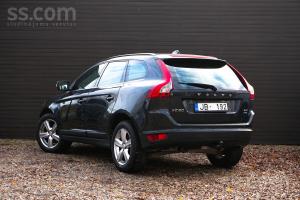 Volvo XC60 2009 in Riga, with an engine capacity of 2.40 L and mileage of 0 thousand km for 7490 €, photo 4 on AUTOMOTO.COM.LV