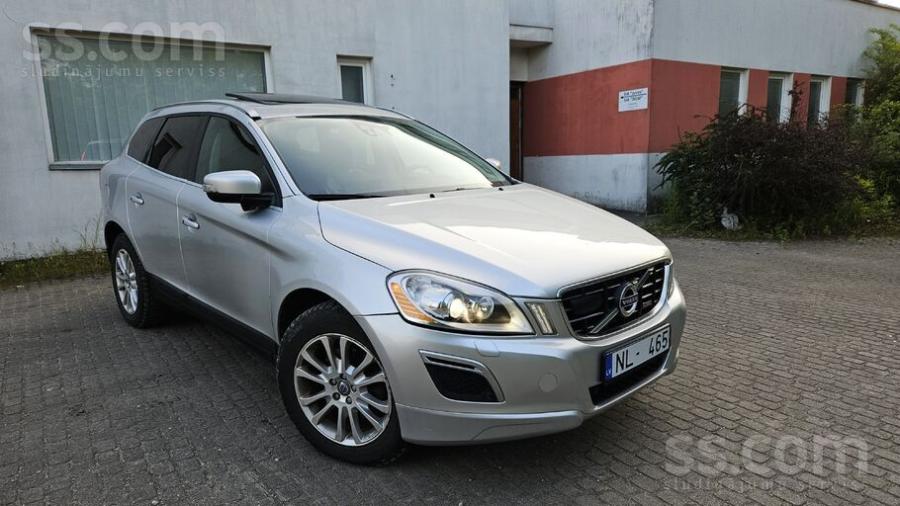 Volvo XC60 2009 in Riga, with an engine capacity of 2.40 L and mileage of 120 thousand km for 8400 €, photo 2 on AUTOMOTO.COM.LV