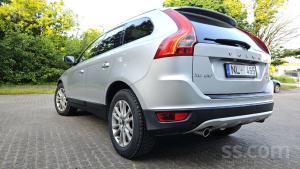 Volvo XC60 2009 in Riga, with an engine capacity of 2.40 L and mileage of 120 thousand km for 8400 €, photo 4 on AUTOMOTO.COM.LV