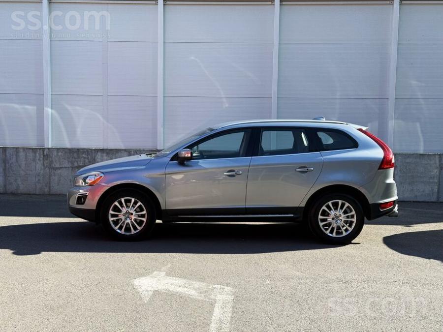Volvo XC60 2009 in Riga, with an engine capacity of 2.40 L and mileage of 0 thousand km for 6594 €, photo 2 on AUTOMOTO.COM.LV
