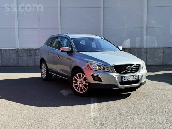 Volvo XC60 2009 in Riga, with an engine capacity of 2.40 L and mileage of 0 thousand km for 6594 €, photo 3 on AUTOMOTO.COM.LV