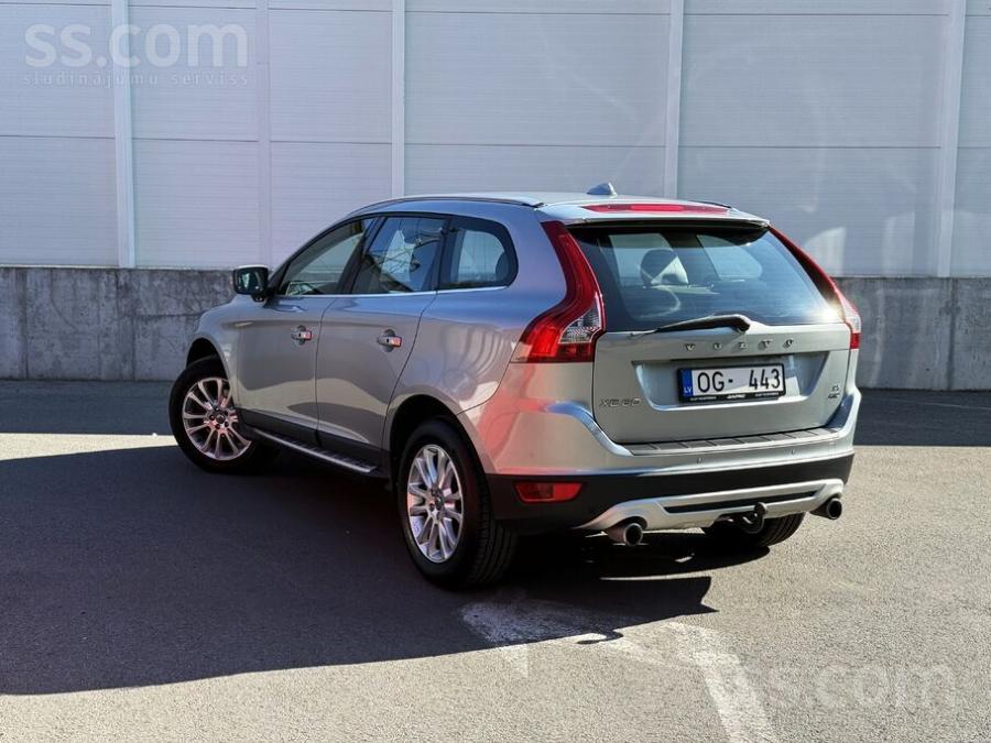 Volvo XC60 2009 in Riga, with an engine capacity of 2.40 L and mileage of 0 thousand km for 6594 €, photo 6 on AUTOMOTO.COM.LV