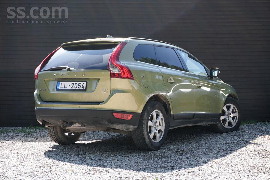 Volvo XC60 2009 in Riga, with an engine capacity of 2.40 L and mileage of 290 thousand km for 7790 €, photo 4 on AUTOMOTO.COM.LV