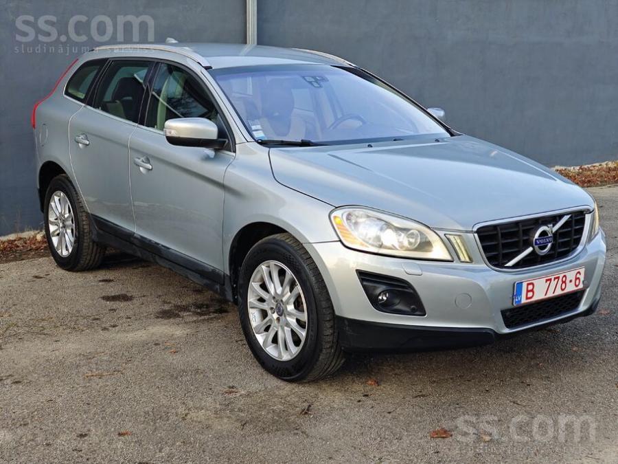 Volvo XC60 2009 Ogre, ar dzinēja tilpumu 2.40 L un nobraukumu 211 tūkst. km par 7995 €, foto 2 vietnē AUTOMOTO.COM.LV