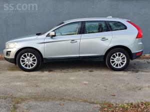 Volvo XC60 2009 Ogre, ar dzinēja tilpumu 2.40 L un nobraukumu 211 tūkst. km par 7995 €, foto 4 vietnē AUTOMOTO.COM.LV