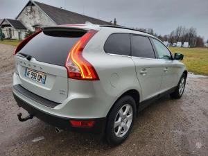 Volvo XC60 2009 in Taurage, with an engine capacity of 2.40 L and mileage of 193 thousand km for 5500 €, photo 4 on AUTOMOTO.COM.LV