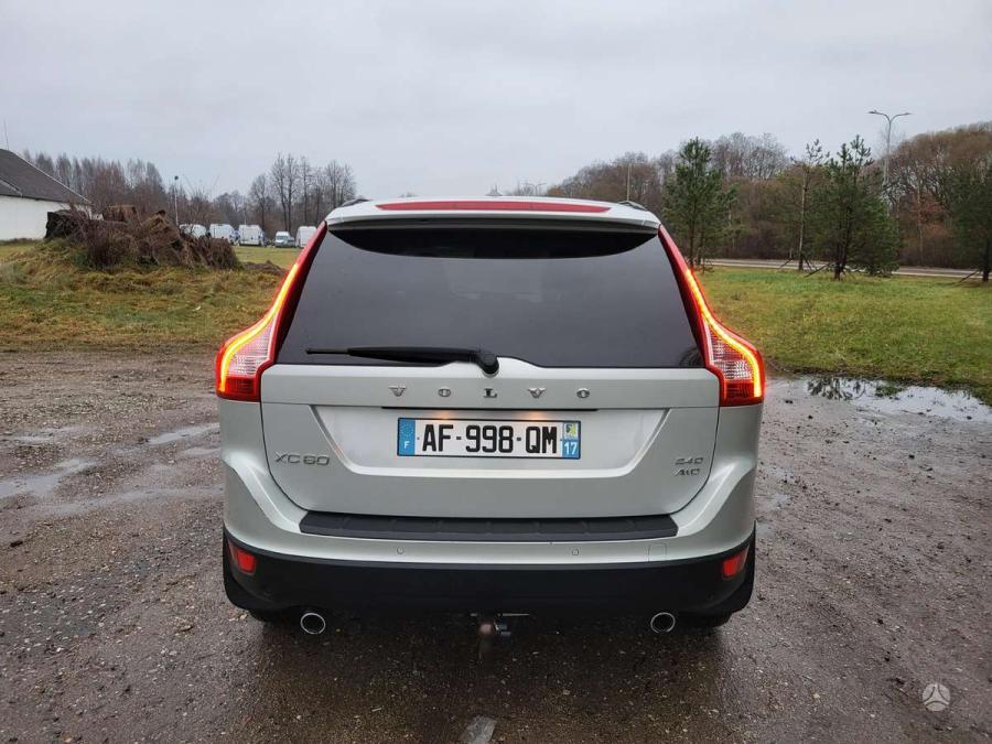 Volvo XC60 2009 in Taurage, with an engine capacity of 2.40 L and mileage of 193 thousand km for 5500 €, photo 5 on AUTOMOTO.COM.LV