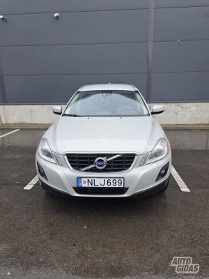 Volvo XC60 2009 in Siauliai, with an engine capacity of 2.40 L and mileage of 272 thousand km for 8250 €, photo 3 on AUTOMOTO.COM.LV