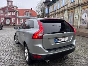 Volvo XC60 2009 in Riga, with an engine capacity of 2.40 L and mileage of 355 thousand km for 7200 €, photo 4 on AUTOMOTO.COM.LV
