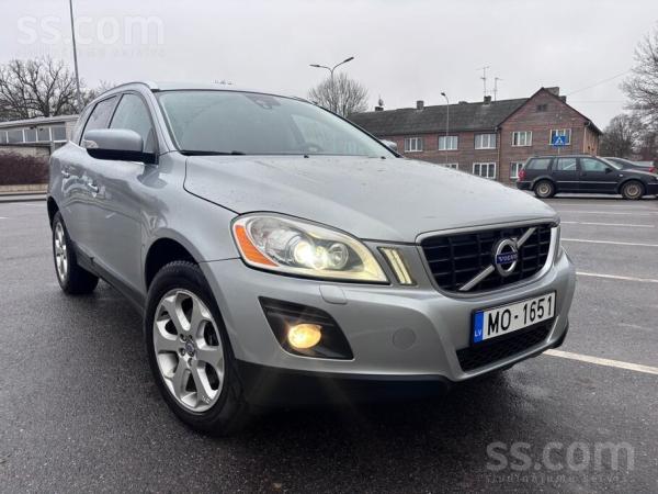 Volvo XC60 2009 in Riga, with an engine capacity of 2.40 L and mileage of 355 thousand km for 7200 €, photo 6 on AUTOMOTO.COM.LV