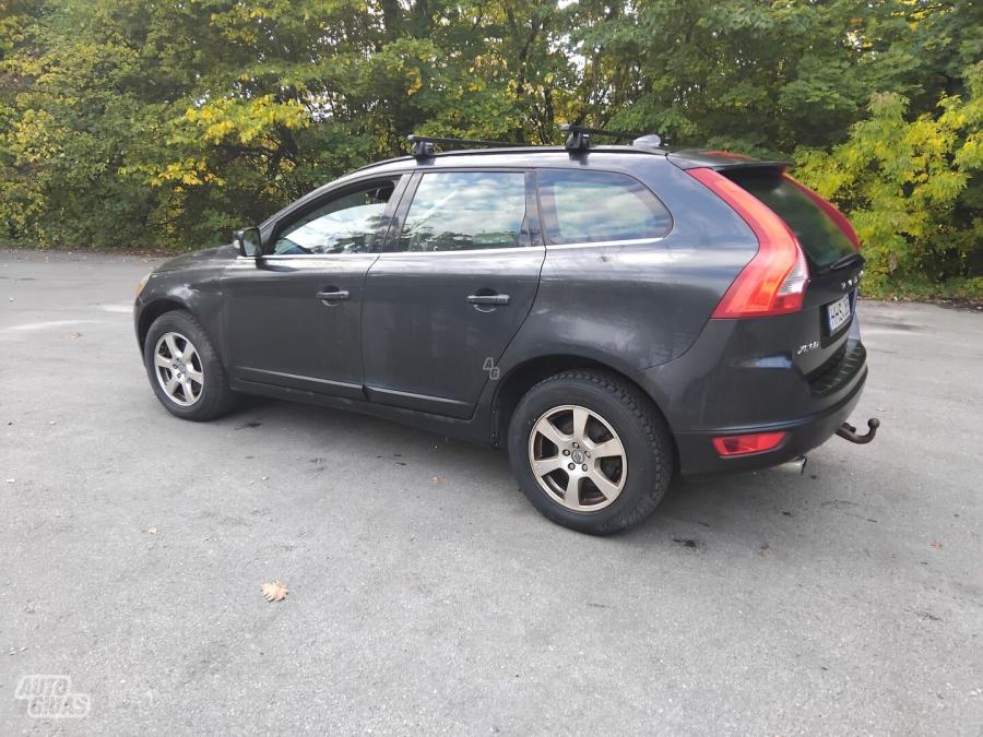 Volvo XC60 2009 Kauņa, ar dzinēja tilpumu 2.40 L un nobraukumu 453 tūkst. km par 4500 €, foto 6 vietnē AUTOMOTO.COM.LV