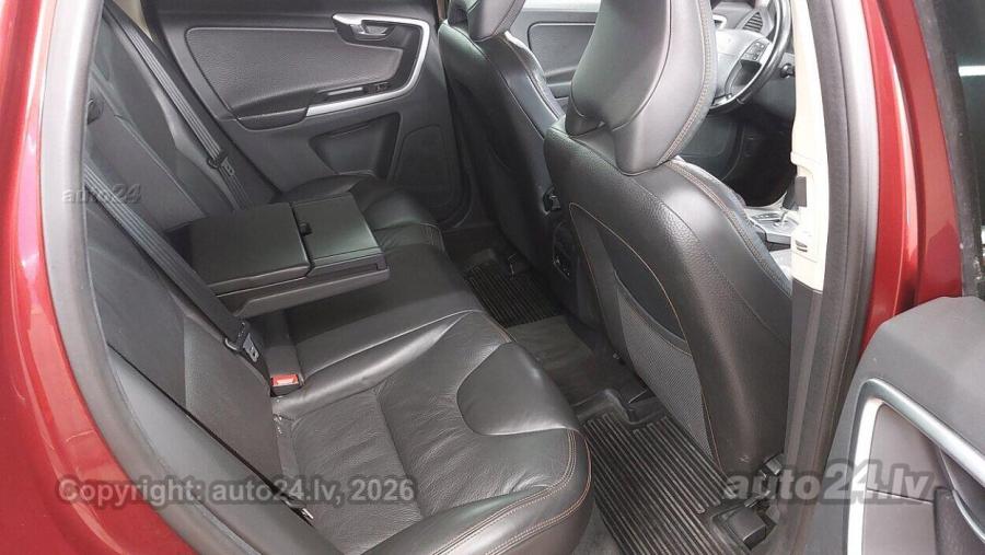 Volvo XC60 2009 Tartu, ar dzinēja tilpumu 2.40 L un nobraukumu 308 tūkst. km par 6990 €, foto 11 vietnē AUTOMOTO.COM.LV