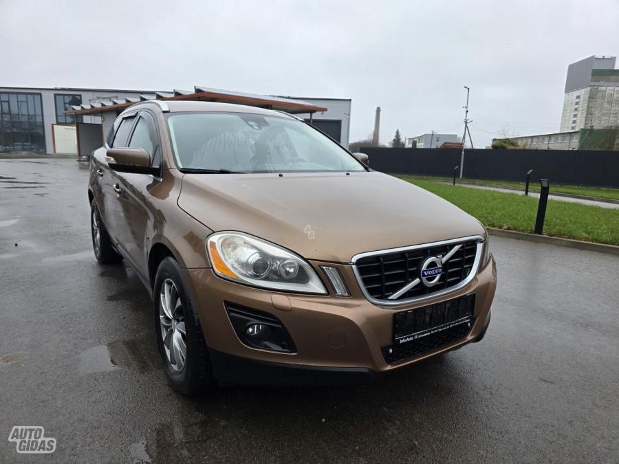 Volvo XC60 2009 in Kretinga, with an engine capacity of 2.40 L and mileage of 335 thousand km for 5000 €, photo 8 on AUTOMOTO.COM.LV