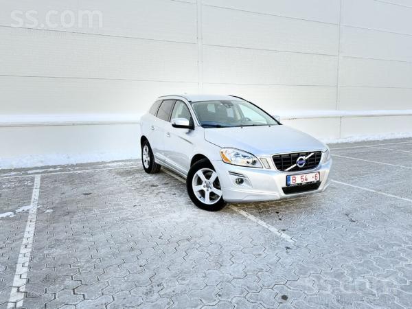 Volvo XC60 2009 in Riga, with an engine capacity of 2.40 L and mileage of 237 thousand km for 6700 €, photo 2 on AUTOMOTO.COM.LV