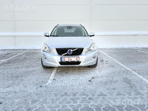 Volvo XC60 2009 in Riga, with an engine capacity of 2.40 L and mileage of 237 thousand km for 6700 €, photo 3 on AUTOMOTO.COM.LV