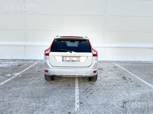 Volvo XC60 2009 in Riga, with an engine capacity of 2.40 L and mileage of 237 thousand km for 6700 €, photo 6 on AUTOMOTO.COM.LV