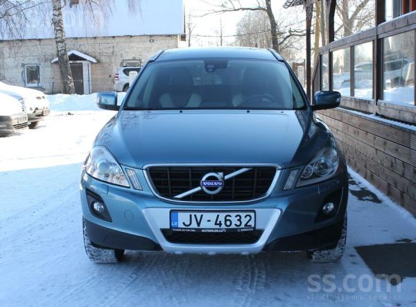 Volvo XC60 2009 Rīga, ar dzinēja tilpumu 2.40 L un nobraukumu 0 tūkst. km par 7190 €, foto 3 vietnē AUTOMOTO.COM.LV