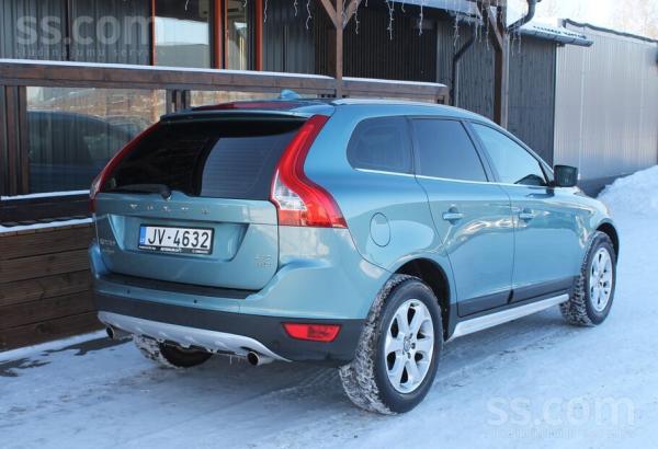 Volvo XC60 2009 Rīga, ar dzinēja tilpumu 2.40 L un nobraukumu 0 tūkst. km par 7190 €, foto 7 vietnē AUTOMOTO.COM.LV