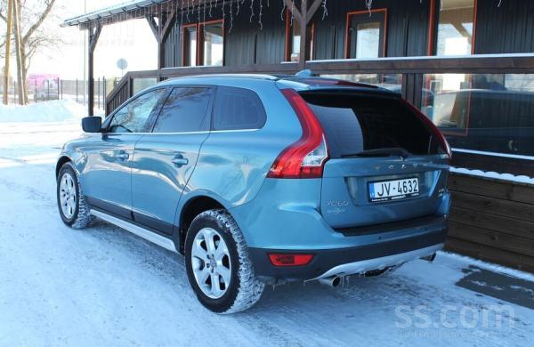 Volvo XC60 2009 Rīga, ar dzinēja tilpumu 2.40 L un nobraukumu 0 tūkst. km par 7190 €, foto 10 vietnē AUTOMOTO.COM.LV