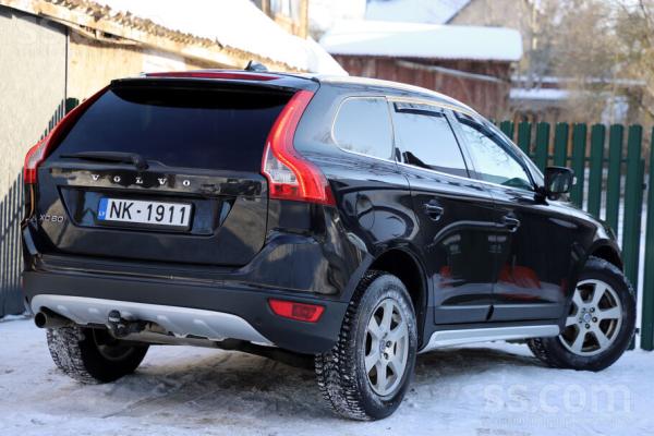 Volvo XC60 2009 in Tukums, with an engine capacity of 2.40 L and mileage of 361 thousand km for 5990 €, photo 4 on AUTOMOTO.COM.LV