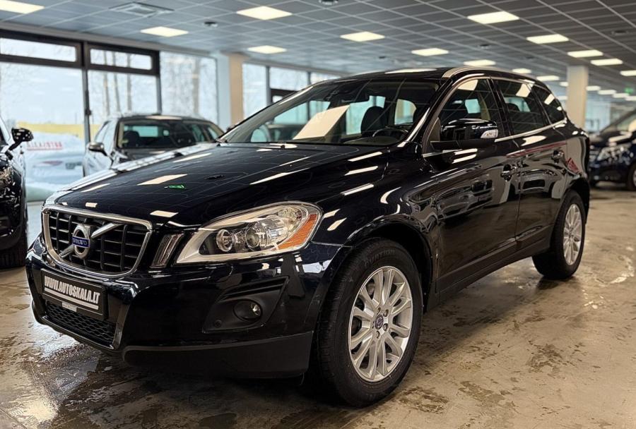 Volvo XC60 2009 in Klaipeda, with an engine capacity of 2.40 L and mileage of 265 thousand km for 9900 €, photo 1 on AUTOMOTO.COM.LV