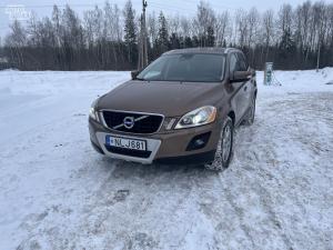 Volvo XC60 2009 Naujoji Akmenė, ar dzinēja tilpumu 2.40 L un nobraukumu 300 tūkst. km par 6900 €, foto  vietnē AUTOMOTO.COM.LV
