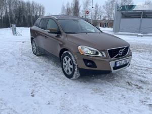 Volvo XC60 2009 in Naujoji Akmene, with an engine capacity of 2.40 L and mileage of 300 thousand km for 6900 €, photo 2 on AUTOMOTO.COM.LV