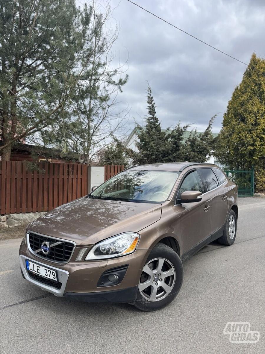 Volvo XC60 2009 in Vilnius, with an engine capacity of 2.40 L and mileage of 380 thousand km for 6450 €, photo 3 on AUTOMOTO.COM.LV