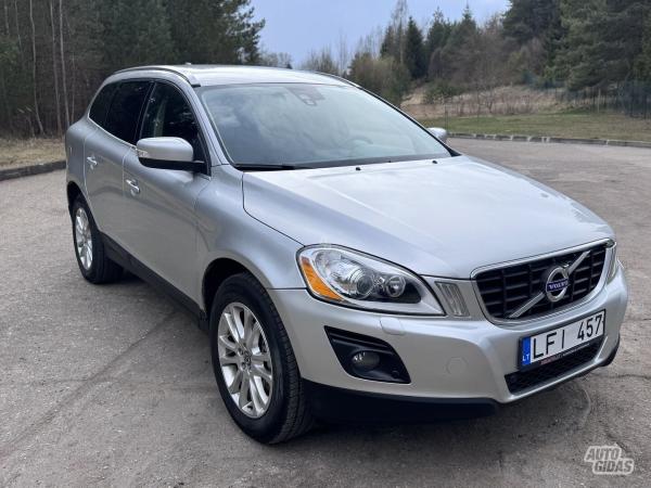 Volvo XC60 2009 in Siauliai, with an engine capacity of 2.40 L and mileage of 340 thousand km for 5800 €, photo 7 on AUTOMOTO.COM.LV