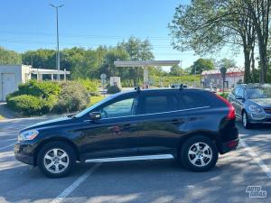 Volvo XC60 2009 in Pakruojis, with an engine capacity of 2.40 L and mileage of 320 thousand km for 2400 €, photo 5 on AUTOMOTO.COM.LV