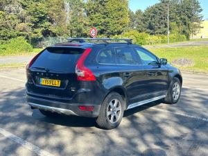 Volvo XC60 2009 in Pakruojis, with an engine capacity of 2.40 L and mileage of 320 thousand km for 2400 €, photo 6 on AUTOMOTO.COM.LV