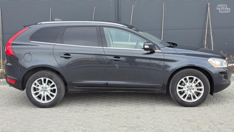 Volvo XC60 2009 in Vilnius, with an engine capacity of 2.40 L and mileage of 308 thousand km for 6600 €, photo 8 on AUTOMOTO.COM.LV