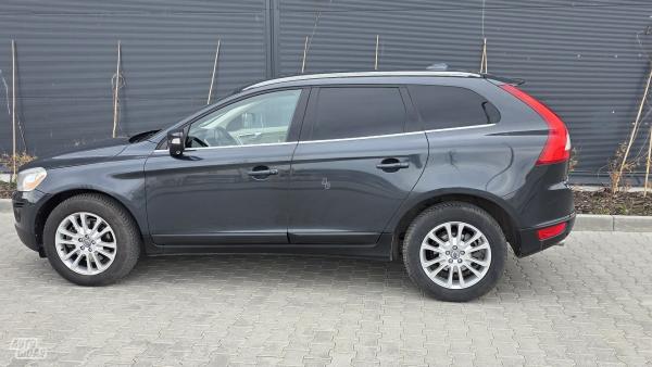 Volvo XC60 2009 in Vilnius, with an engine capacity of 2.40 L and mileage of 308 thousand km for 6500 €, photo 3 on AUTOMOTO.COM.LV