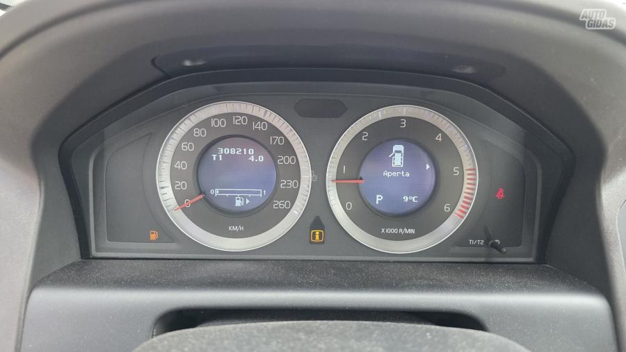 Volvo XC60 2009 in Vilnius, with an engine capacity of 2.40 L and mileage of 308 thousand km for 6500 €, photo 15 on AUTOMOTO.COM.LV