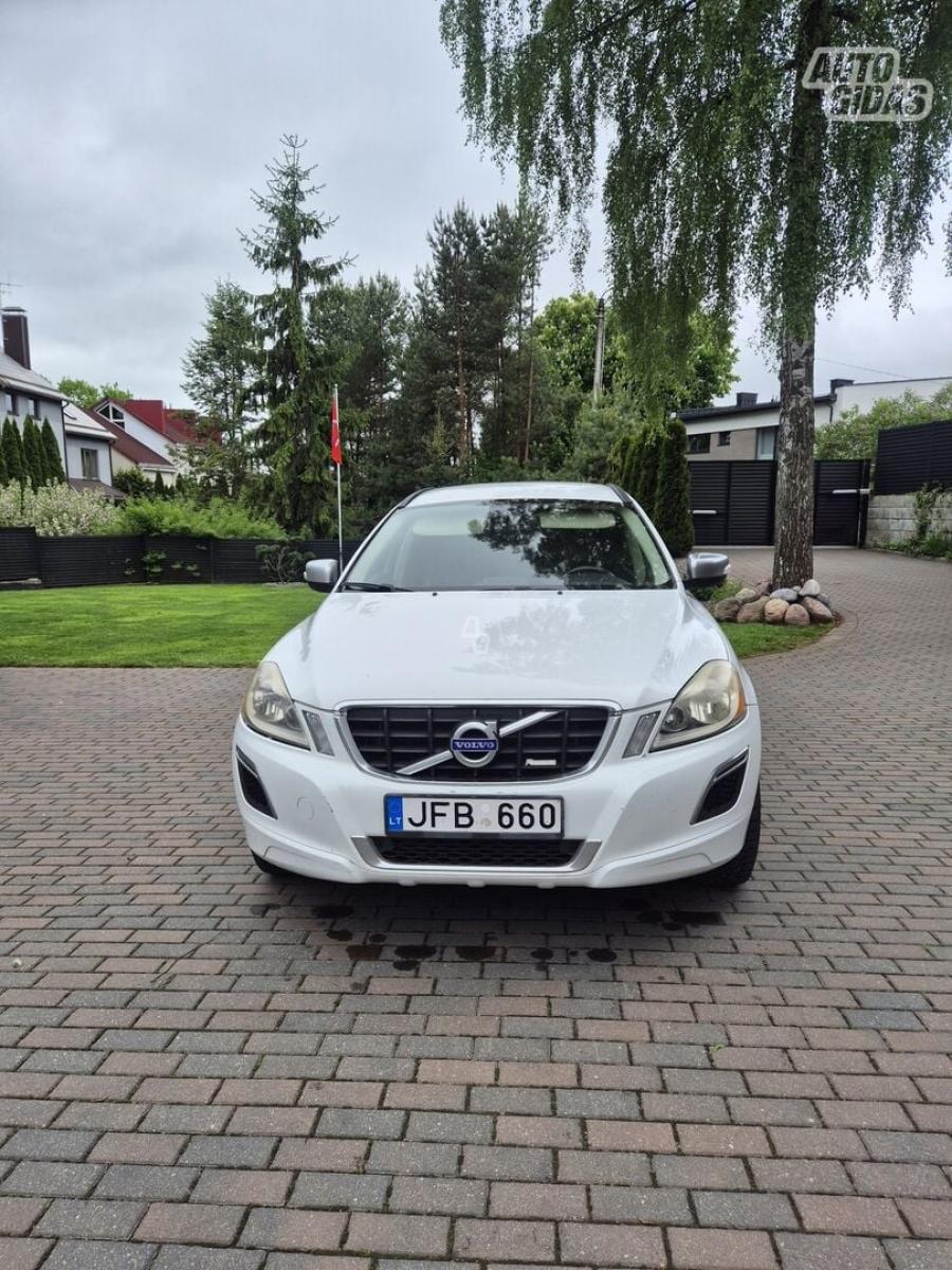 Volvo XC60 2009 Viļņa, ar dzinēja tilpumu 2.40 L un nobraukumu 299 tūkst. km par 4300 €, foto 4 vietnē AUTOMOTO.COM.LV