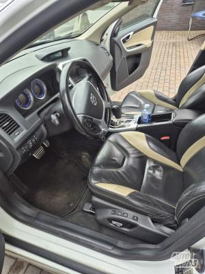 Volvo XC60 2009 Viļņa, ar dzinēja tilpumu 2.40 L un nobraukumu 299 tūkst. km par 4300 €, foto 12 vietnē AUTOMOTO.COM.LV