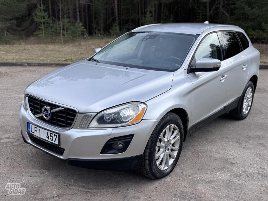 Volvo XC60 2009 Šauļi, ar dzinēja tilpumu 2.40 L un nobraukumu 340 tūkst. km par 5650 €, foto 1 vietnē AUTOMOTO.COM.LV