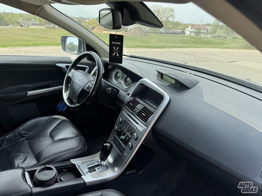 Volvo XC60 2009 Šauļi, ar dzinēja tilpumu 2.40 L un nobraukumu 340 tūkst. km par 5650 €, foto 21 vietnē AUTOMOTO.COM.LV