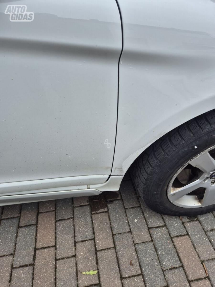 Volvo XC60 2009 in Vilnius, with an engine capacity of 2.40 L and mileage of 299 thousand km for 4250 €, photo 8 on AUTOMOTO.COM.LV