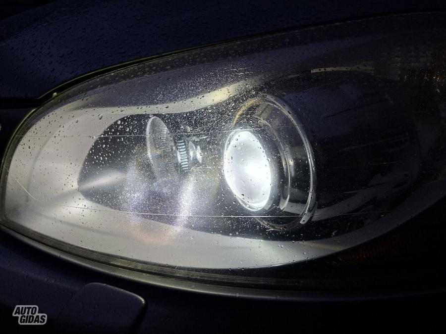Volvo XC60 2009 in Siauliai, with an engine capacity of 2.40 L and mileage of 400 thousand km for 5350 €, photo 34 on AUTOMOTO.COM.LV