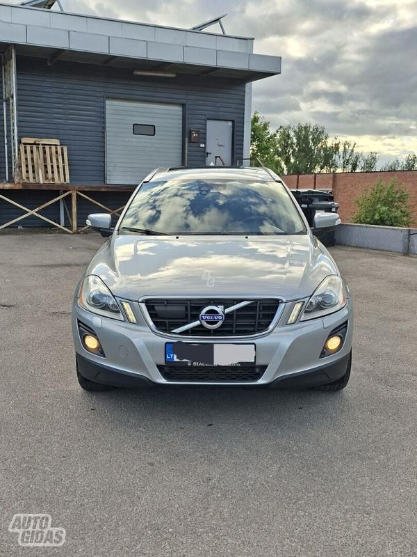 Volvo XC60 2009 in Siauliai, with an engine capacity of 2.40 L and mileage of 400 thousand km for 5350 €, photo 3 on AUTOMOTO.COM.LV