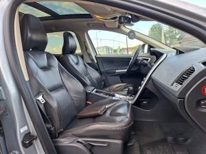 Volvo XC60 2009 Šauļi, ar dzinēja tilpumu 2.40 L un nobraukumu 400 tūkst. km par 5350 €, foto 14 vietnē AUTOMOTO.COM.LV