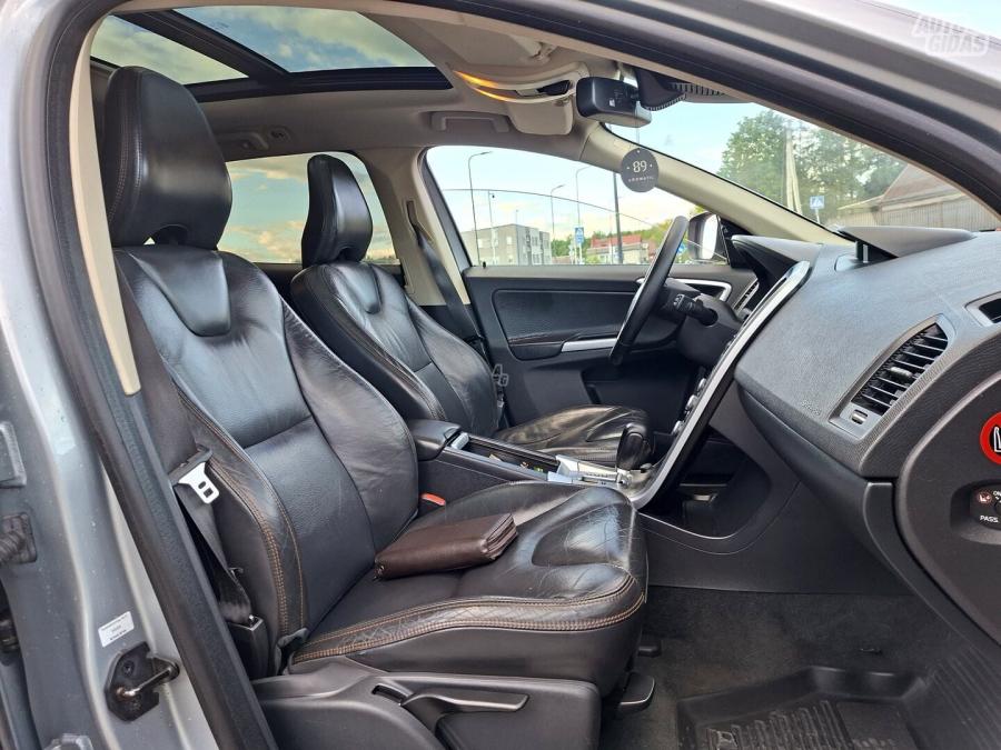 Volvo XC60 2009 Šauļi, ar dzinēja tilpumu 2.40 L un nobraukumu 400 tūkst. km par 5350 €, foto 14 vietnē AUTOMOTO.COM.LV