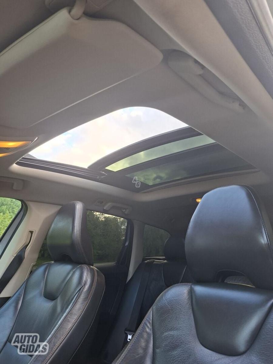 Volvo XC60 2009 Šauļi, ar dzinēja tilpumu 2.40 L un nobraukumu 400 tūkst. km par 5350 €, foto 17 vietnē AUTOMOTO.COM.LV