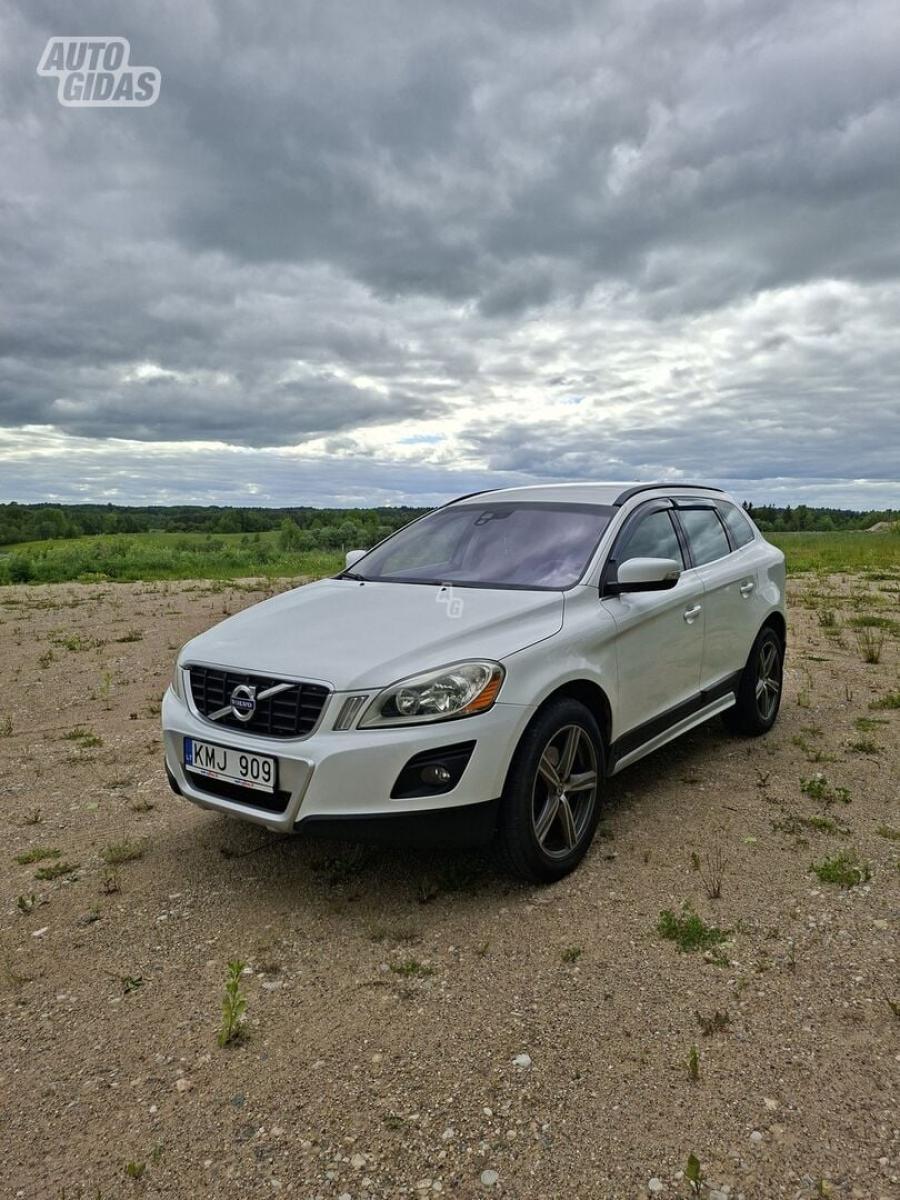 Volvo XC60 2009 in Utena, with an engine capacity of 2.40 L and mileage of 374 thousand km for 6650 €, photo 1 on AUTOMOTO.COM.LV