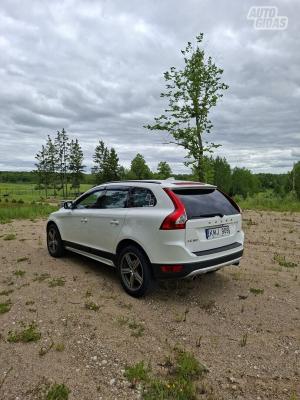 Volvo XC60 2009 in Utena, with an engine capacity of 2.40 L and mileage of 374 thousand km for 6650 €, photo 5 on AUTOMOTO.COM.LV