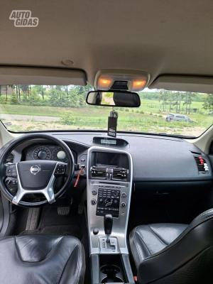 Volvo XC60 2009 in Utena, with an engine capacity of 2.40 L and mileage of 374 thousand km for 6650 €, photo 11 on AUTOMOTO.COM.LV